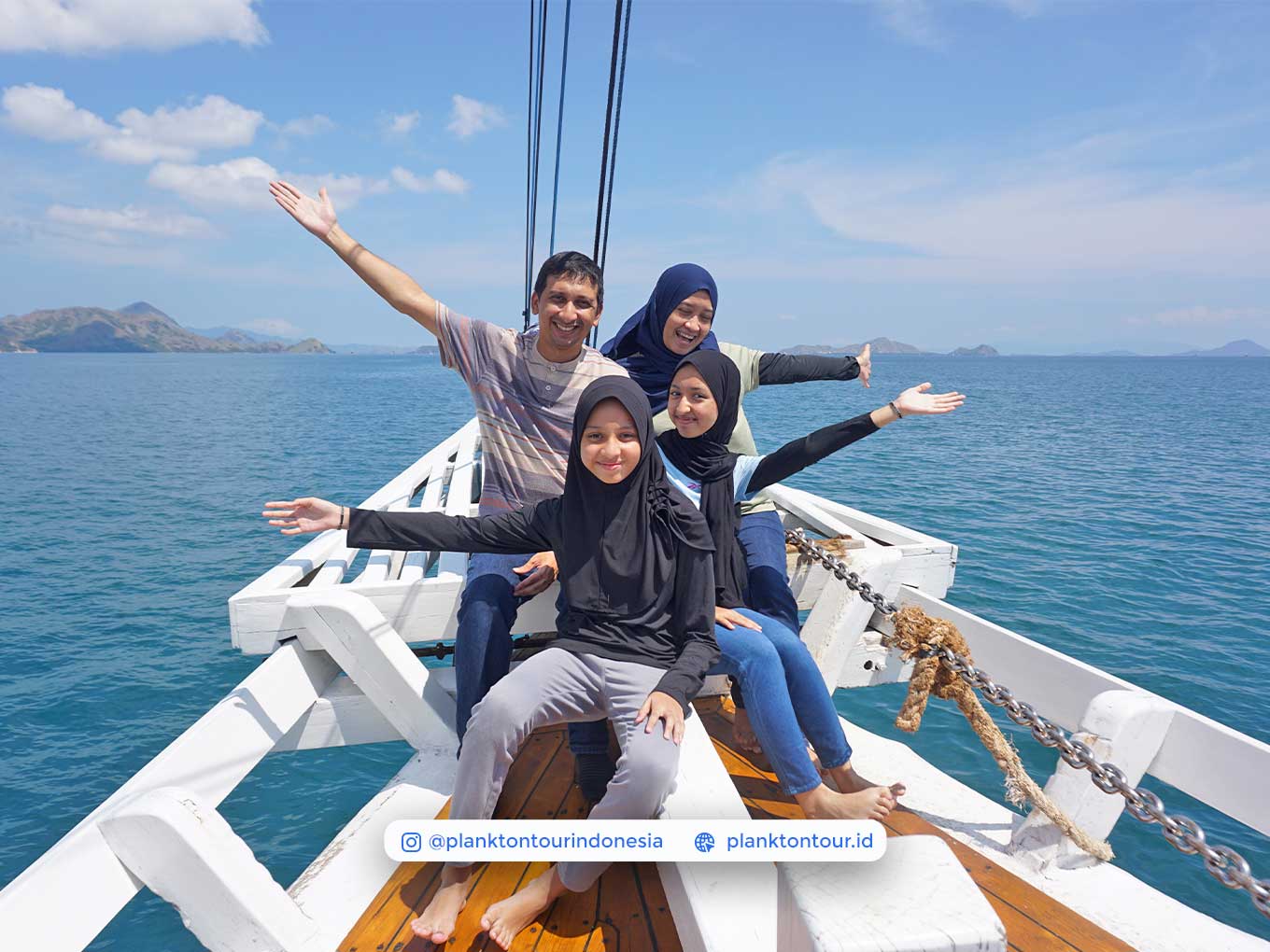One Day Trip Explore Labuan Bajo Fast Boat | Plankton Tour